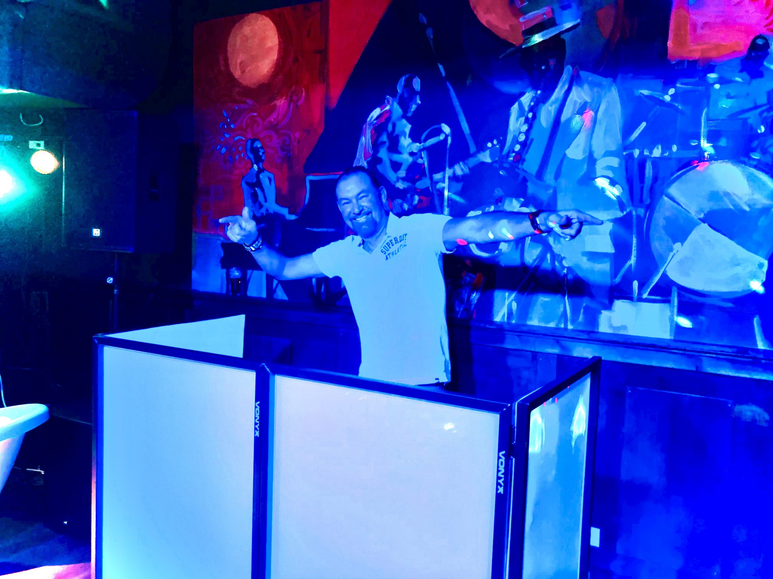 DJ-Hermano.nl – De DJ voor jouw feestjes & partijen